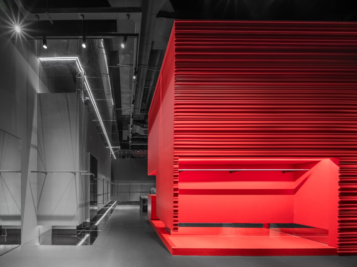 YinjiSpace - Kinson Leung x DOMANI x ROARING WILD Shenzhen MixC Qianhai Image Concept Store